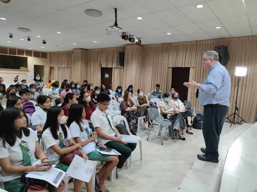 Division of Humanities and Language Program hold “Transforming ...