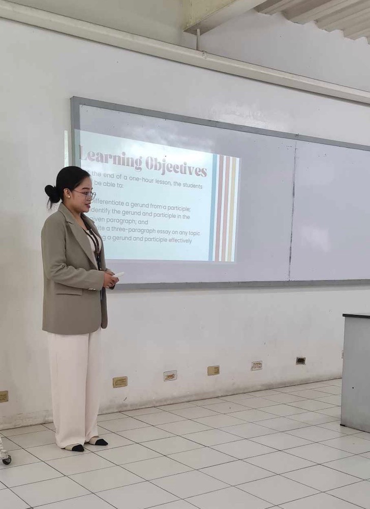 MEd ESL students conduct demo teaching to enhance classroom pedagogies
